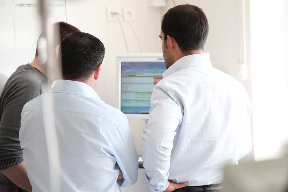 Health information system: deploy, install — Evolucare